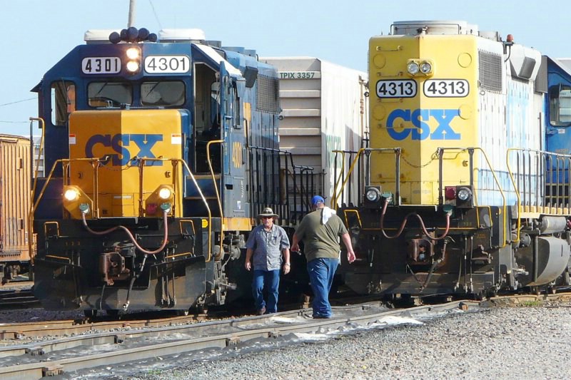 CSX 4301 & 4313